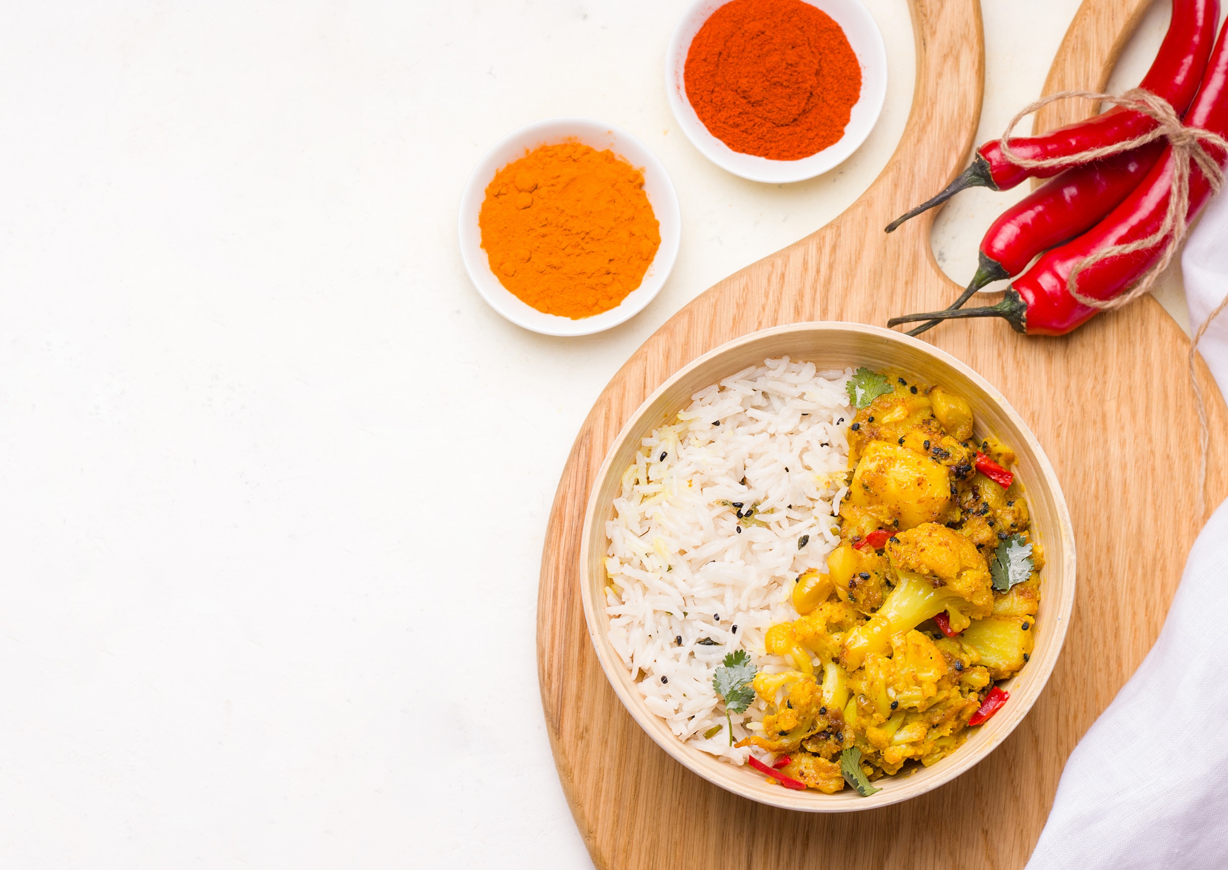 Aloo gobi with a kick - GreedyPanda Foodie Blog